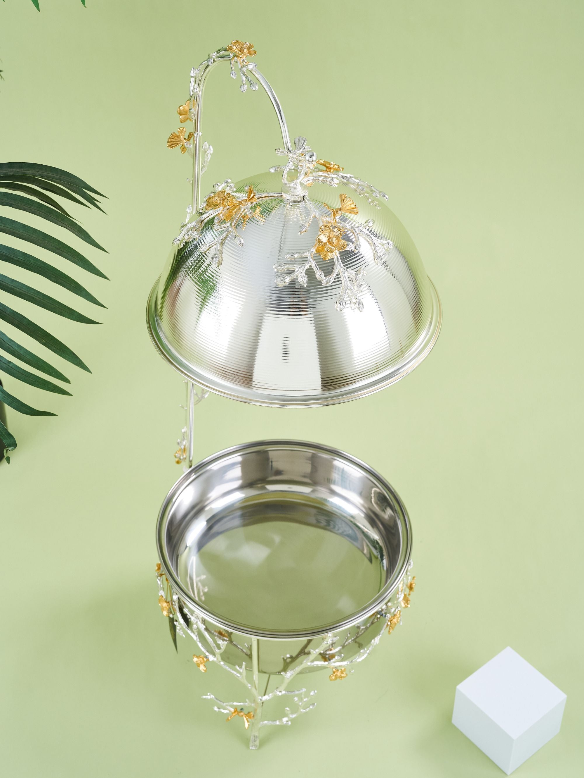 Magnolia 6L Chafing Dish - Silver Branch Detailing and Gold Accents